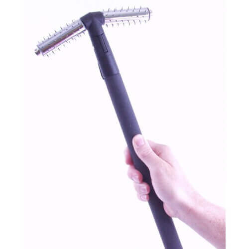 spiked wallpaper roller